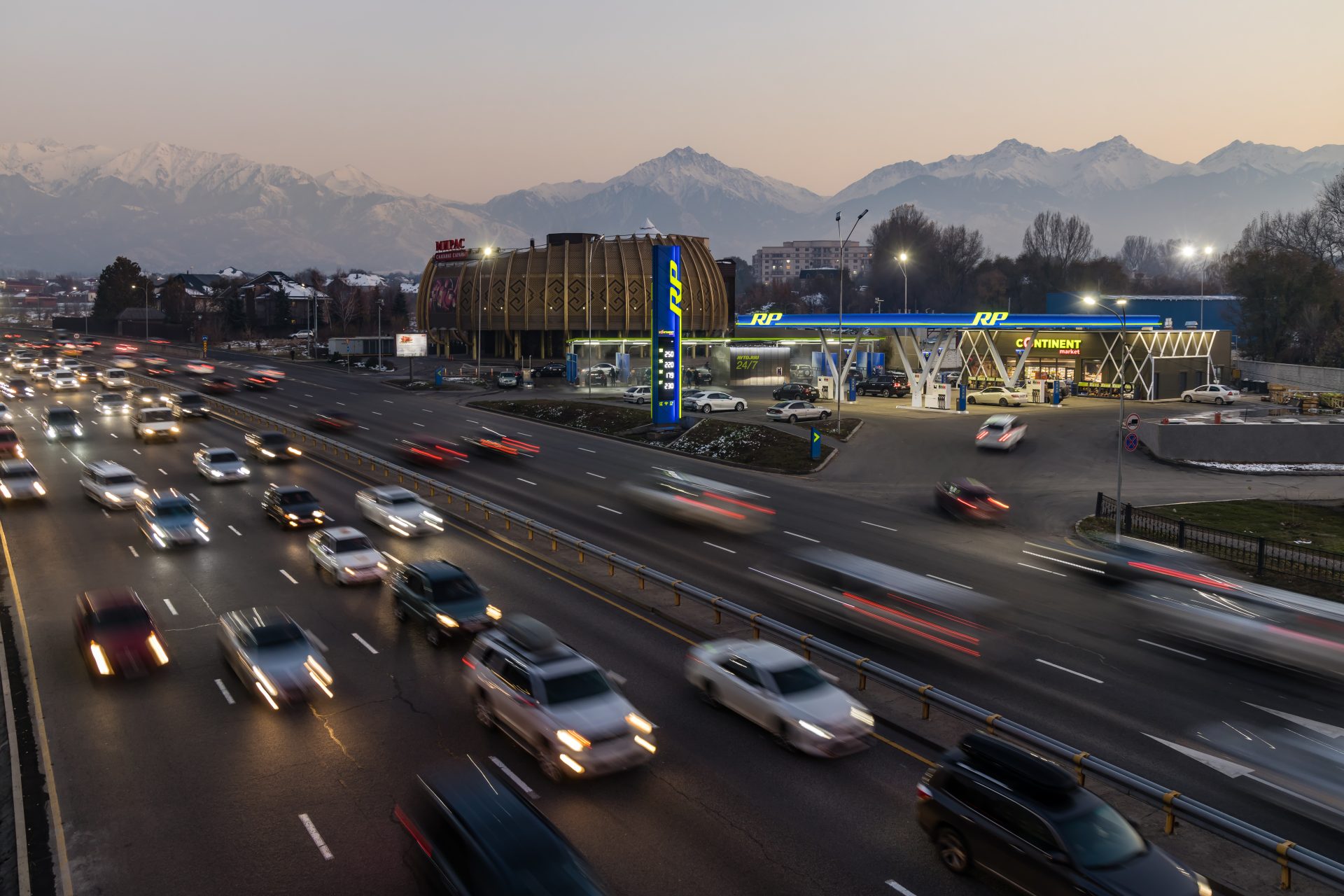 Design for Royal Petrol gas stations